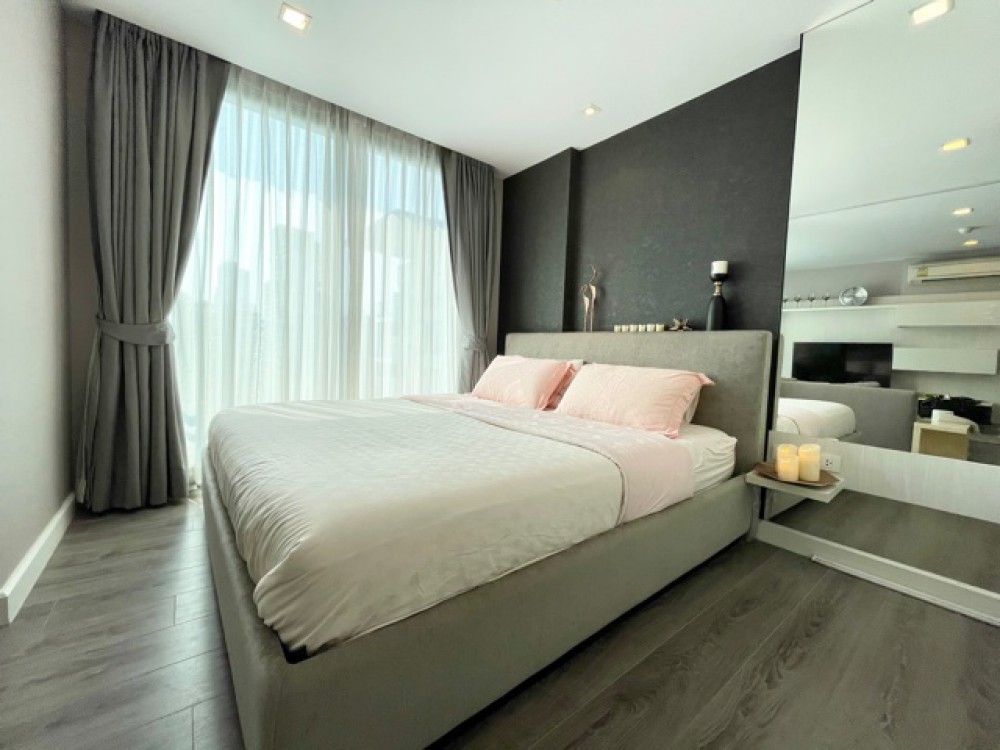 Scancondo | ให้เช่า ด่วน!! คอนโด เดอะ รูม สุขุมวิท 40 ใกล้รถไฟฟ้า BTS เอกมัย ทำเลดี อย่าช้าจองเลย!!